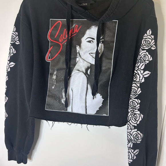 Tops | Euc Selena Quintanilla Official Merchandise Cropped Hooded ...